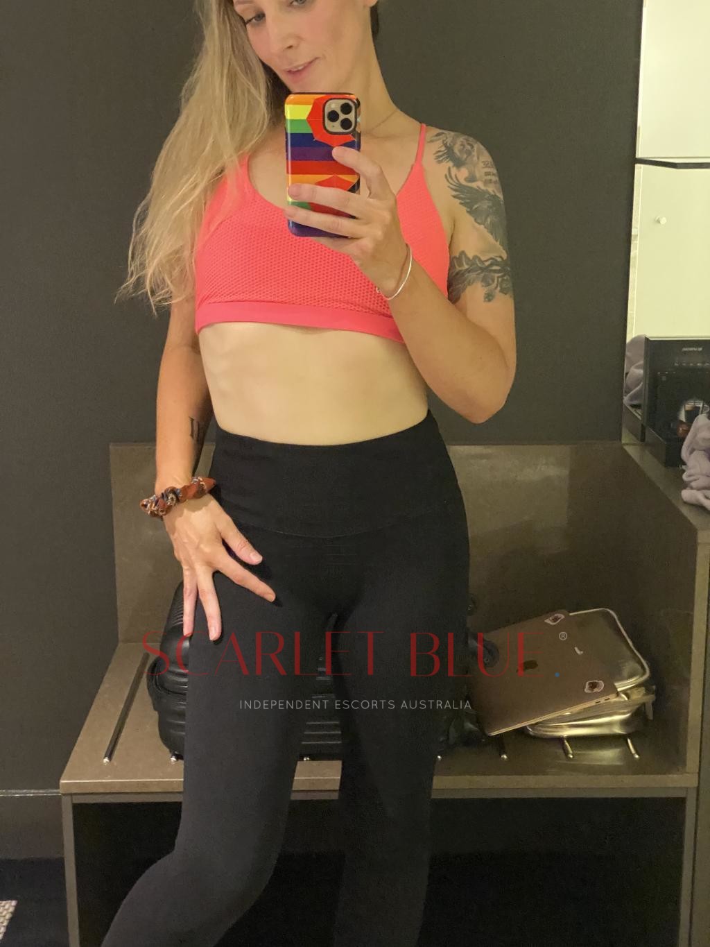 Beth Monroe independent private escort - Scarlet Blue