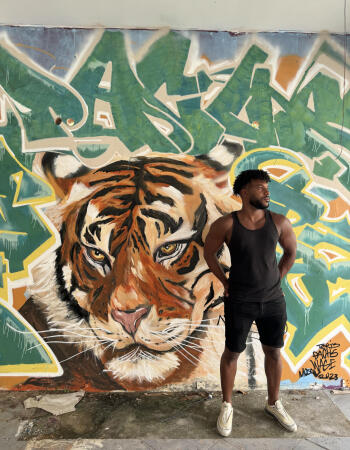 Perth male private escorts - Scarlet Blue.