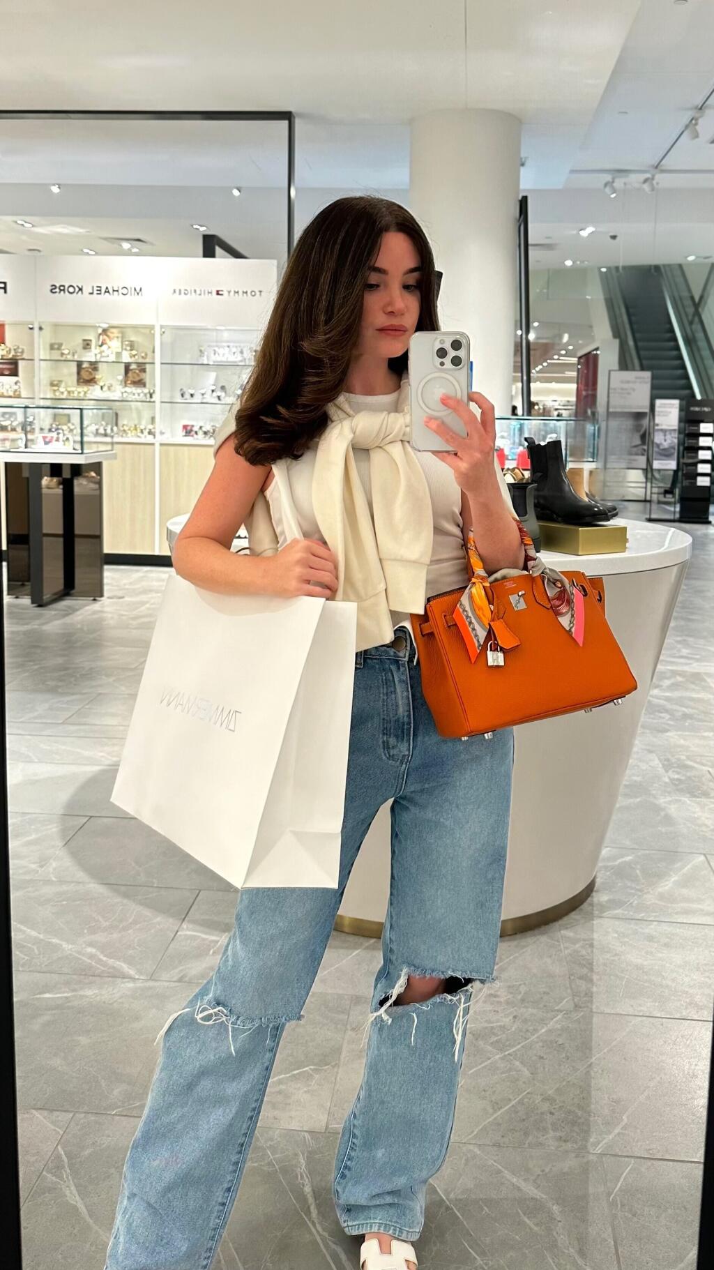 Little Miss Discreet independent private escort - Scarlet Blue