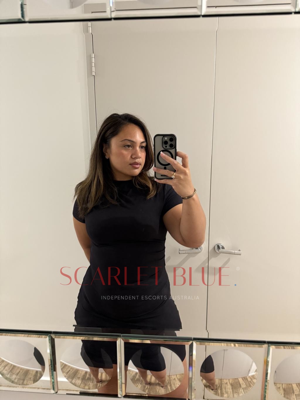 Leilani Lei independent private escort - Scarlet Blue